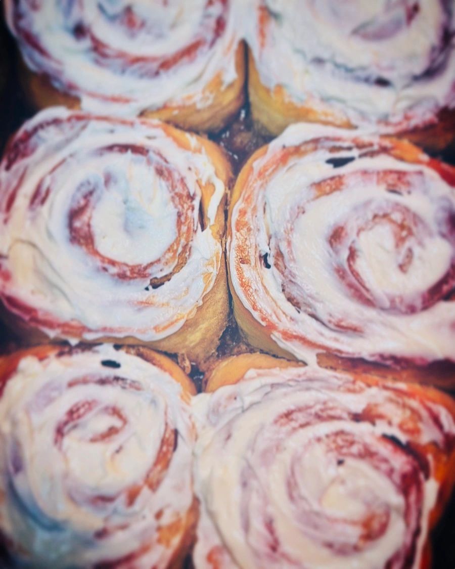 (6) CLASSIC and/or SPECIALTY ROLLS