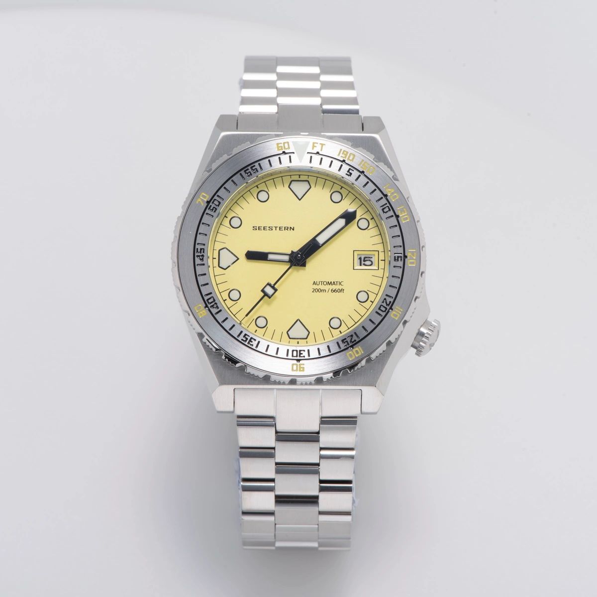 Yellow dial Seestern Vintage Sub 600T mechanical movement Dive Watch