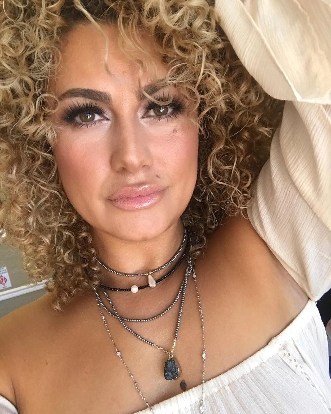 Asal Makeup & Hair Artist