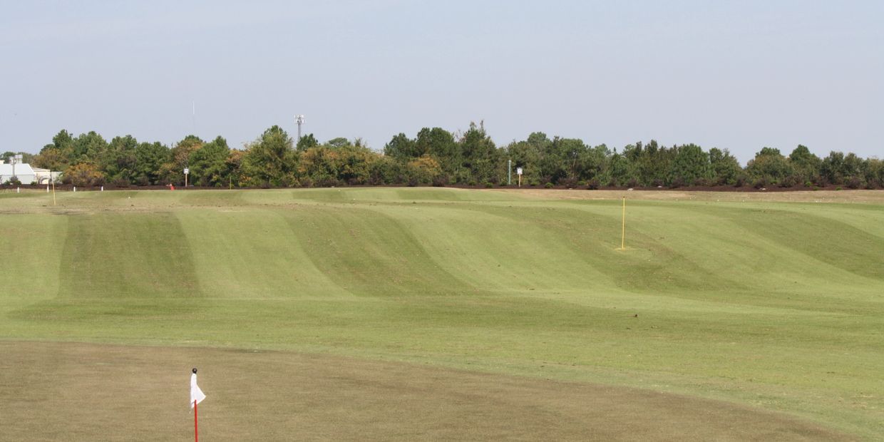 Golf Driving Range & Golf Lessons - Par Tee Golf Center