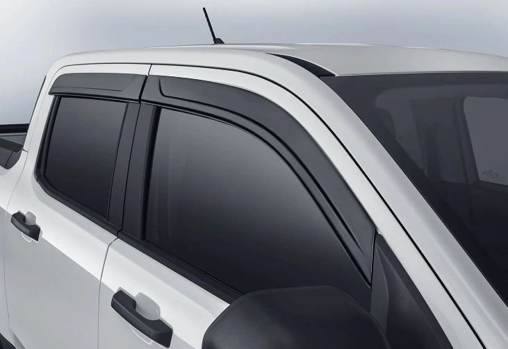 MAVERICK 2022-2025 LUND SMOKE LOW PROFILE SIDE WINDOW DEFLECTORS