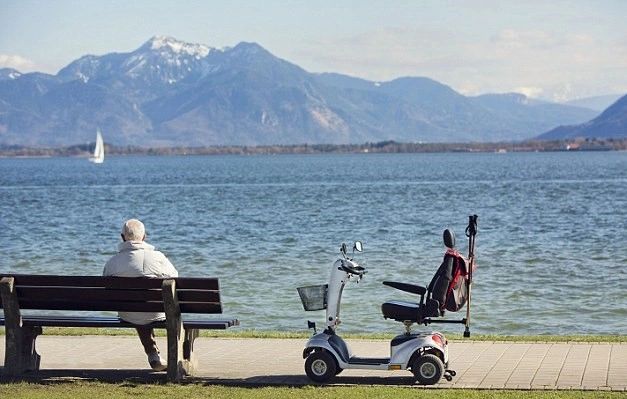 MOBILITYDR.COM - Dme Products, Power Wheelchair