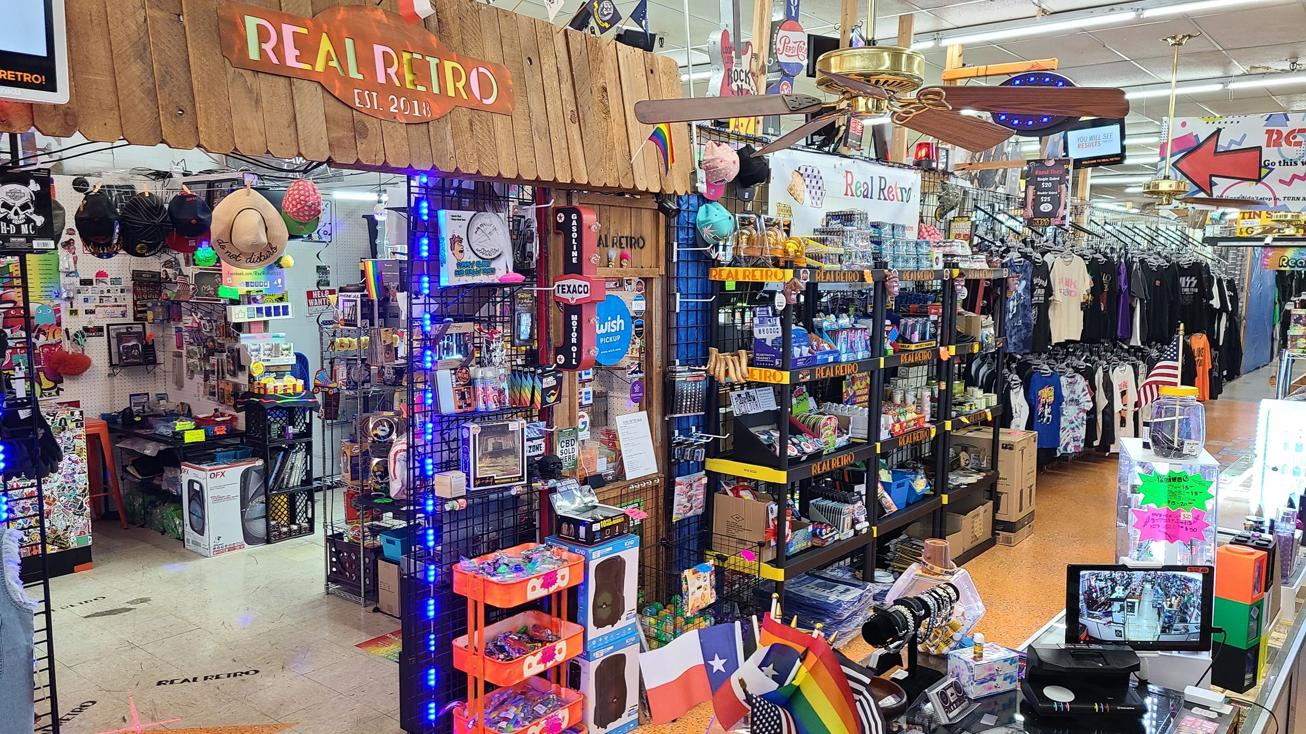 Retro, Store - Real Retro - San Antonio, Texas