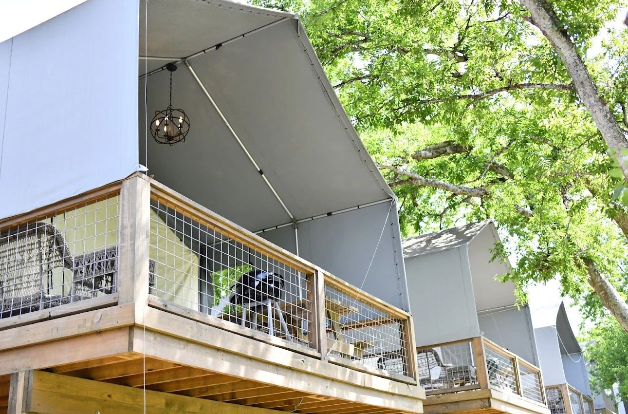 Top Day Excursions from Son’s Geronimo: Adventure Awaits