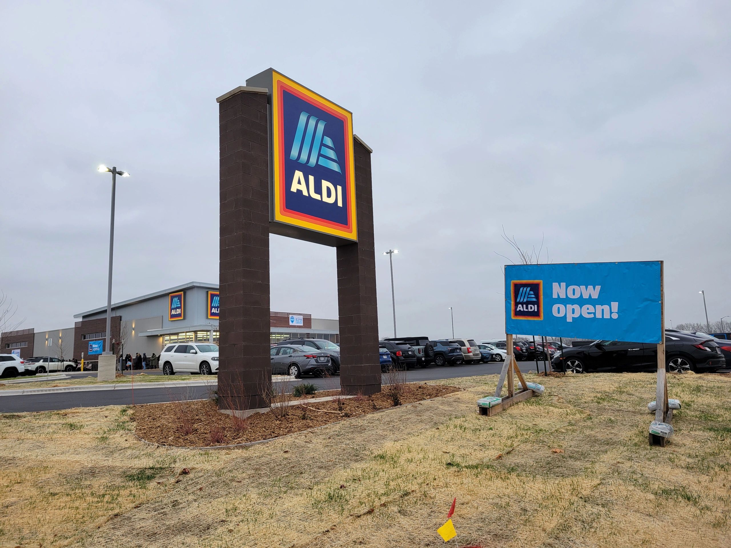 ALDI Rolls Out the Welcome Mat