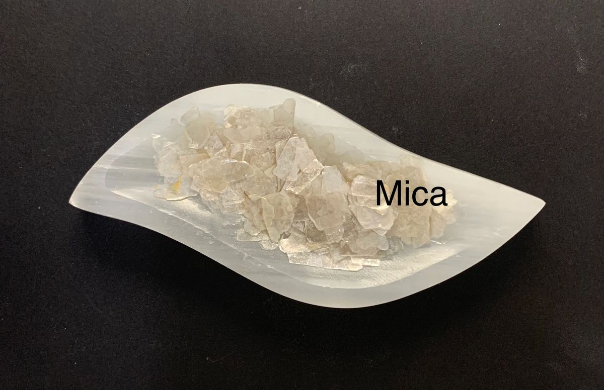 Mica, Natural. 4 oz. Bag