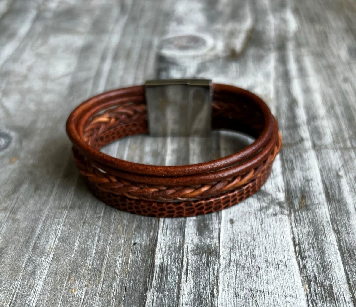 ARTISAN Lizard Print Layered Leather Bracelet