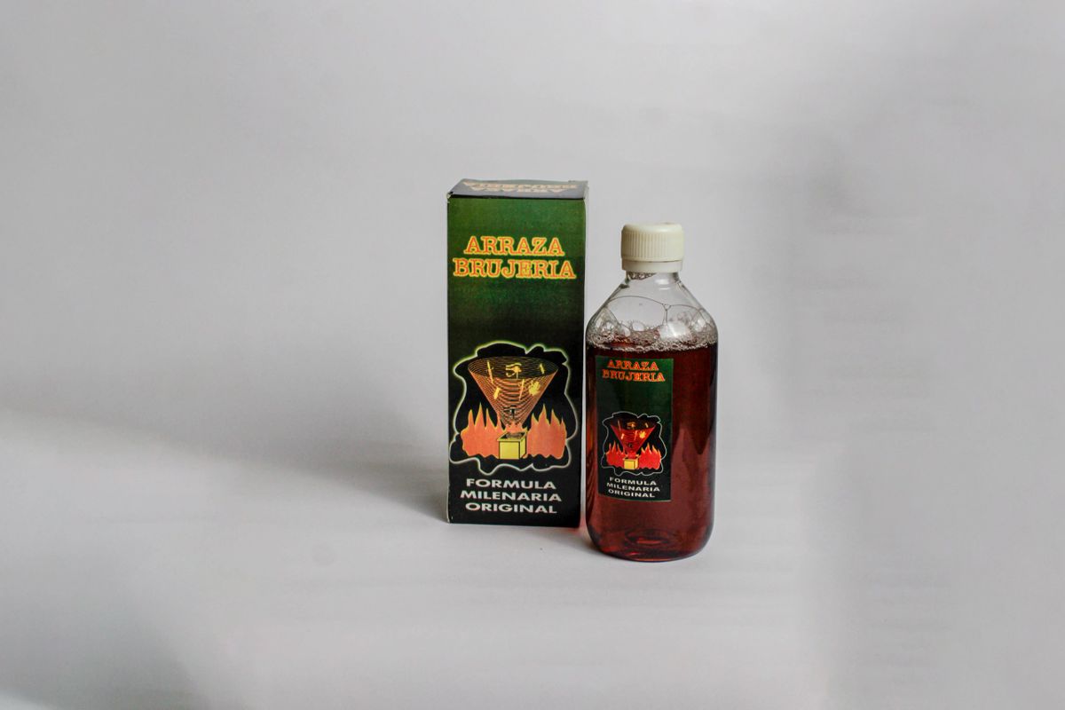 Escencia Arraza Brujeria