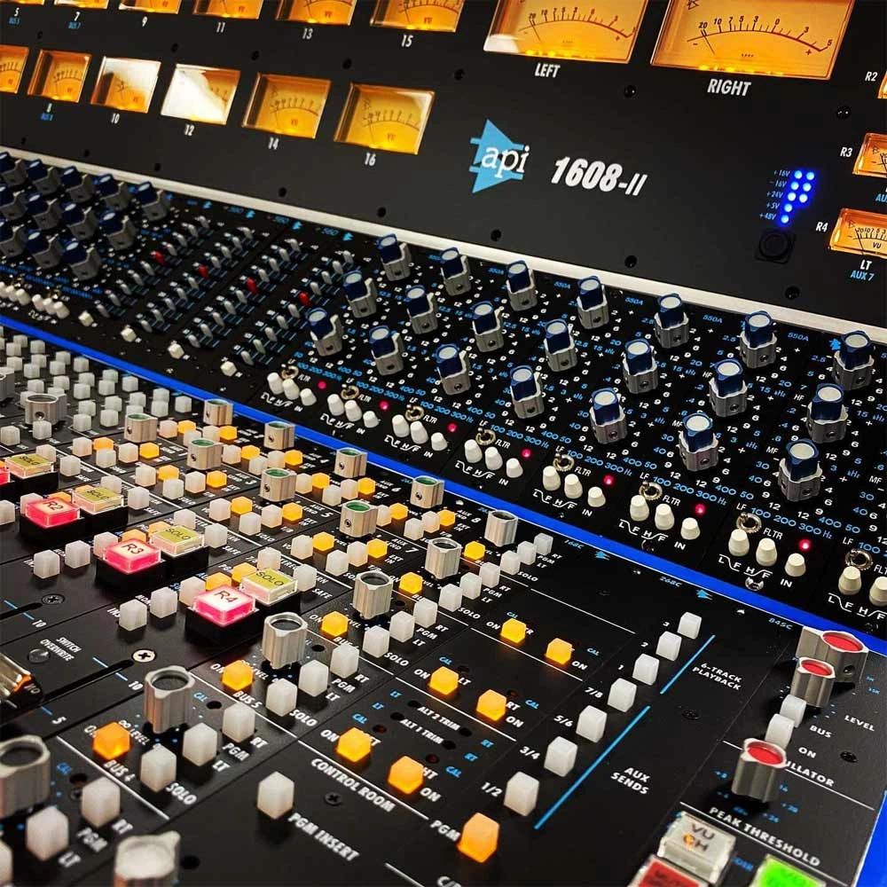 MEGA AUDIO Y VIDEO SA DE CV