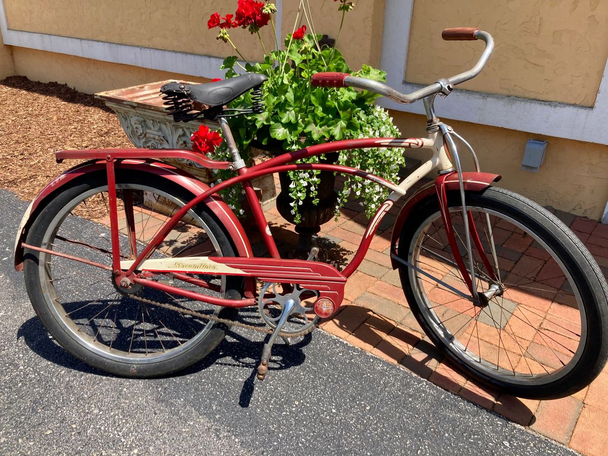 Vintage SCHWINN STREAMLINE Bicycle