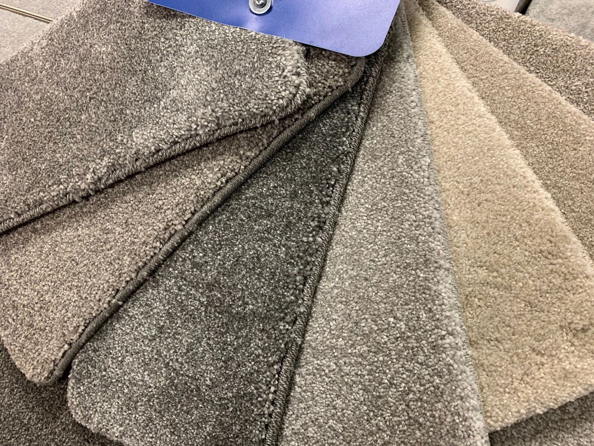 Luxury Kesari Saxony Carpet