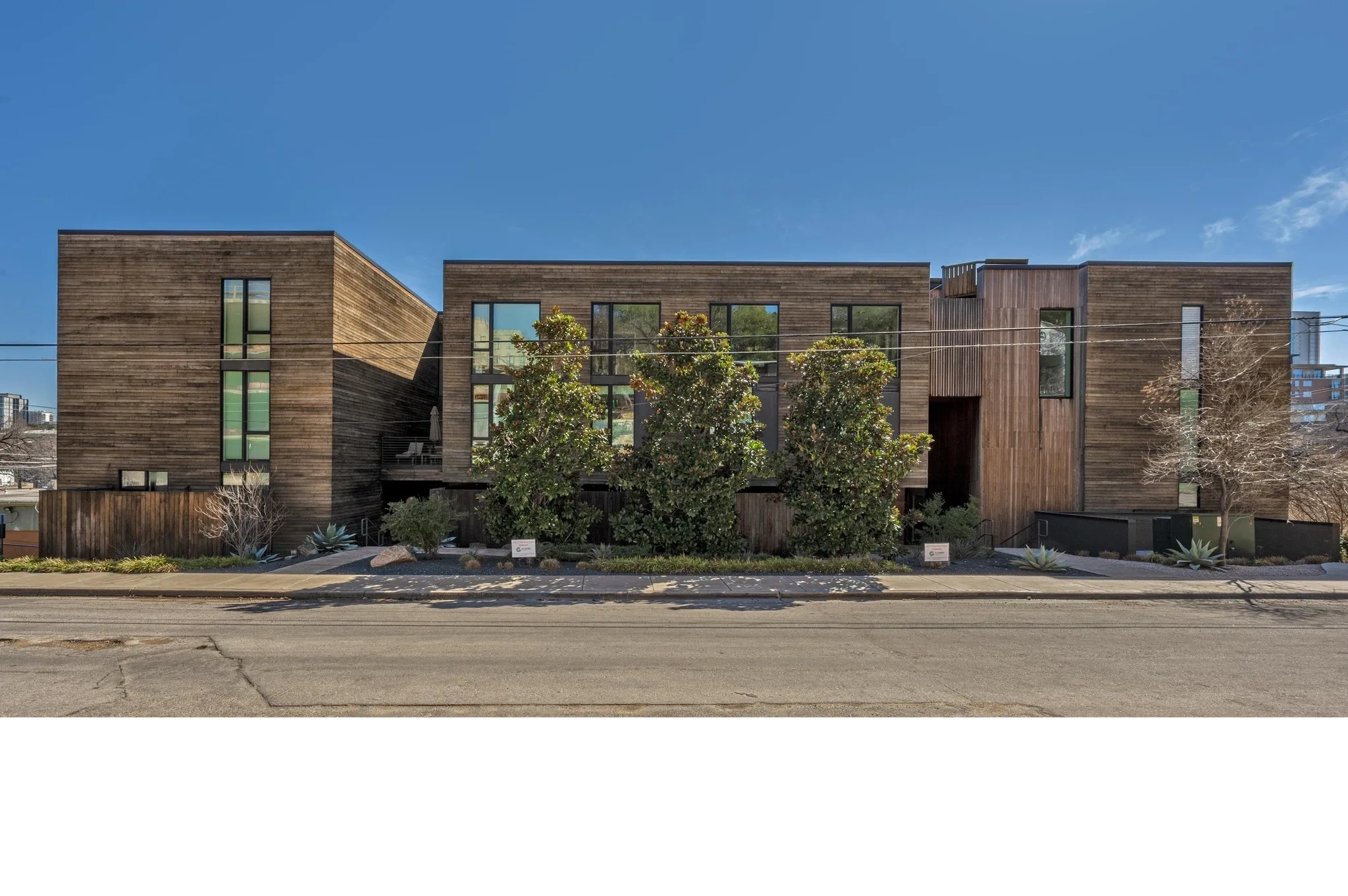 1010 W 10th