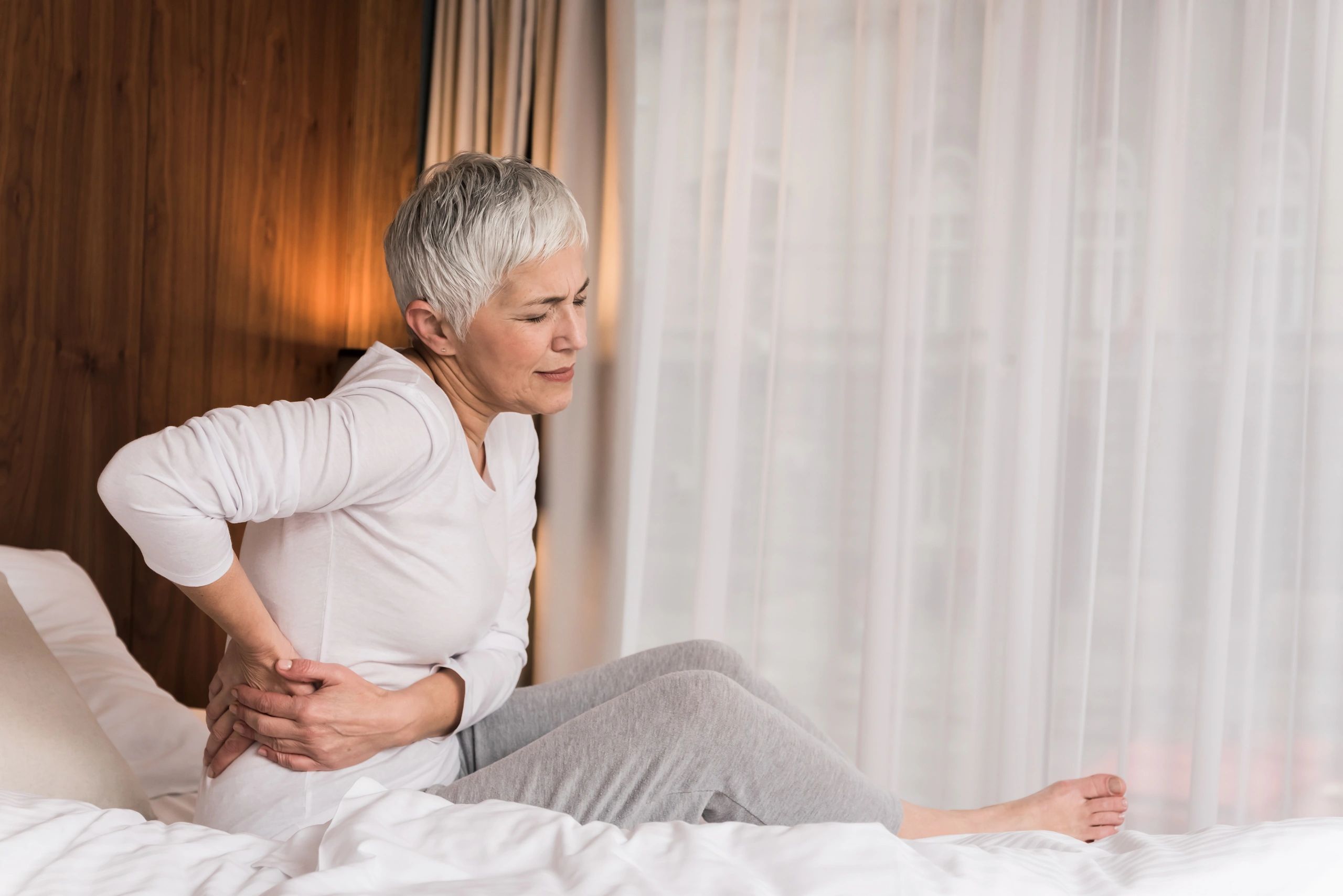 5 Ways to Sleep With Hip Pain