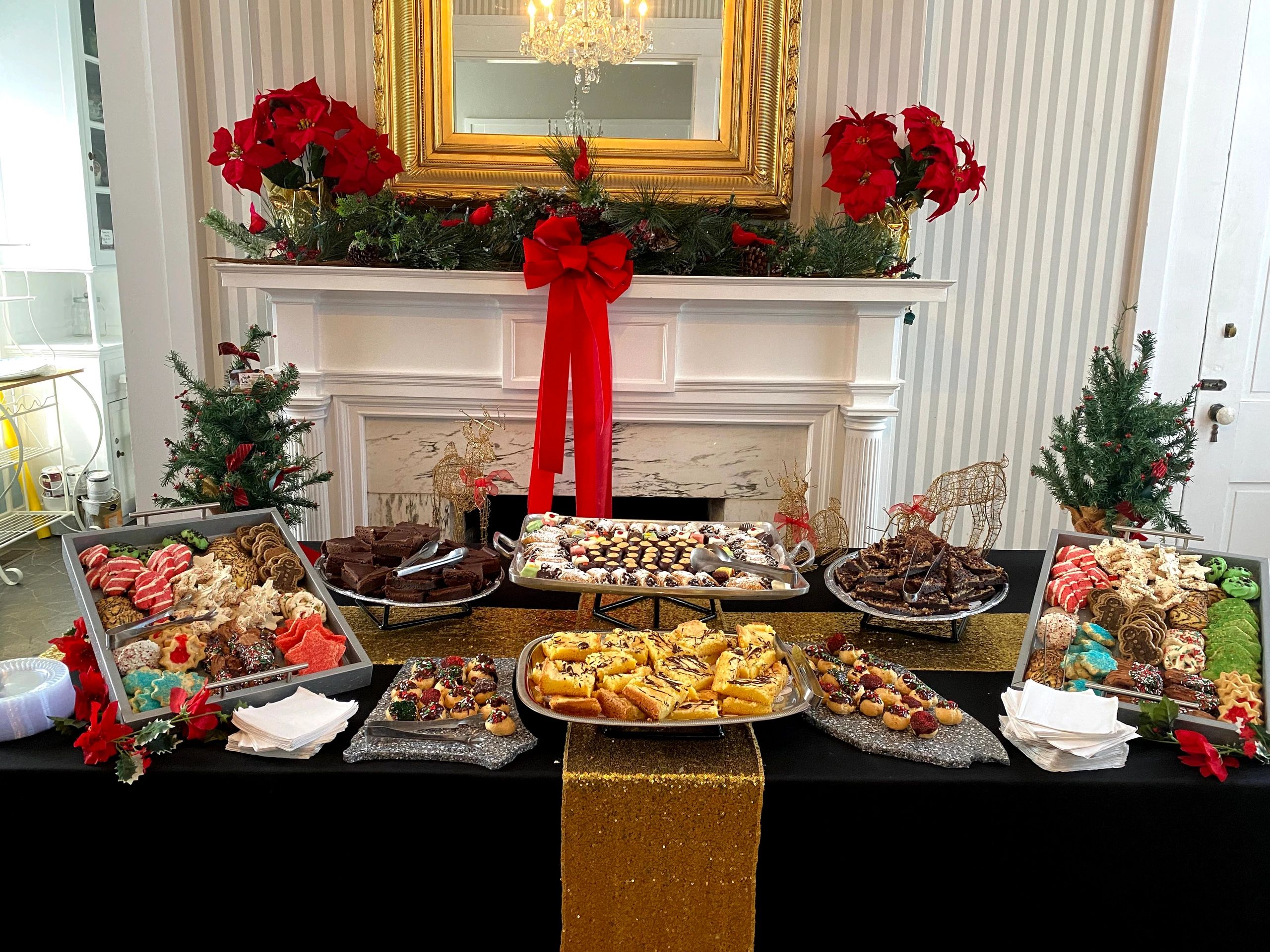 Family Gatherings | Heitzman Traditional Bakery and Deli