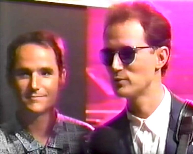 Drummer Robert Crenshaw pens memoir