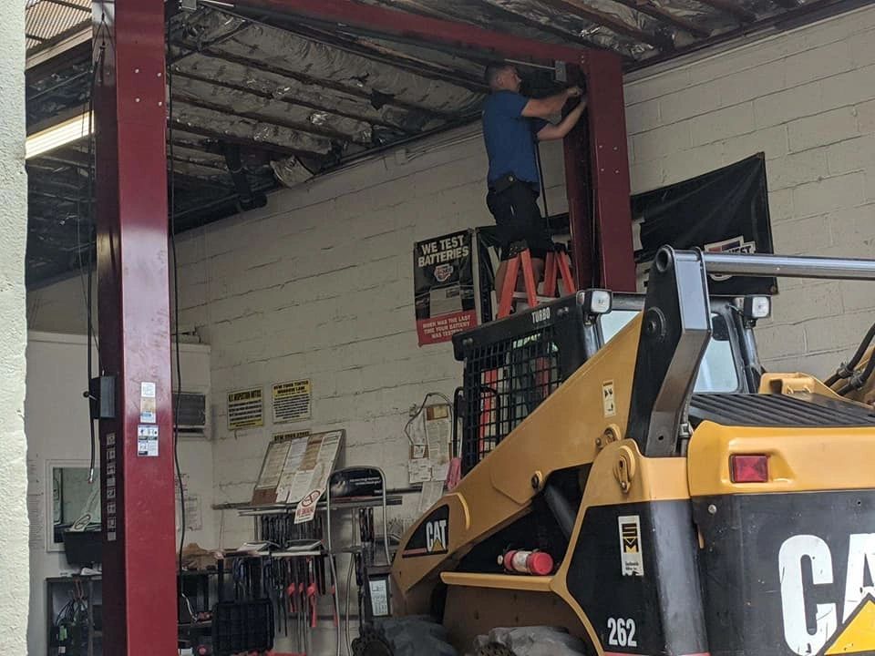 Car and Truck Lifts - Panther Lift