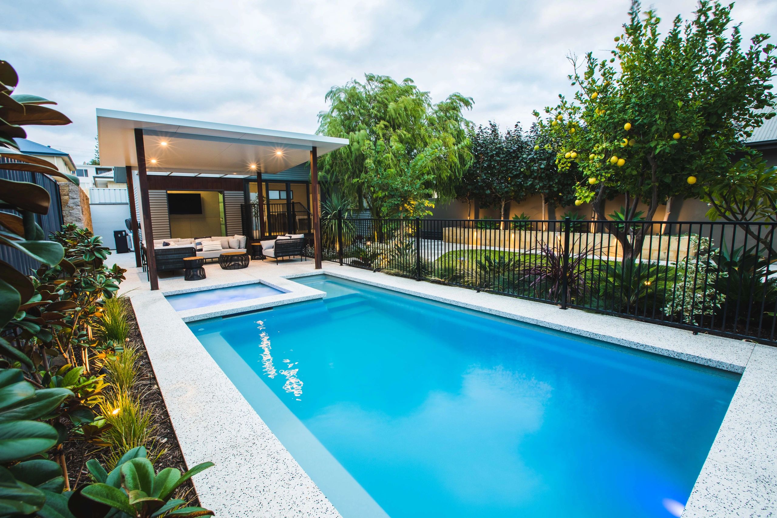 Paradise Pools Mildura - Home