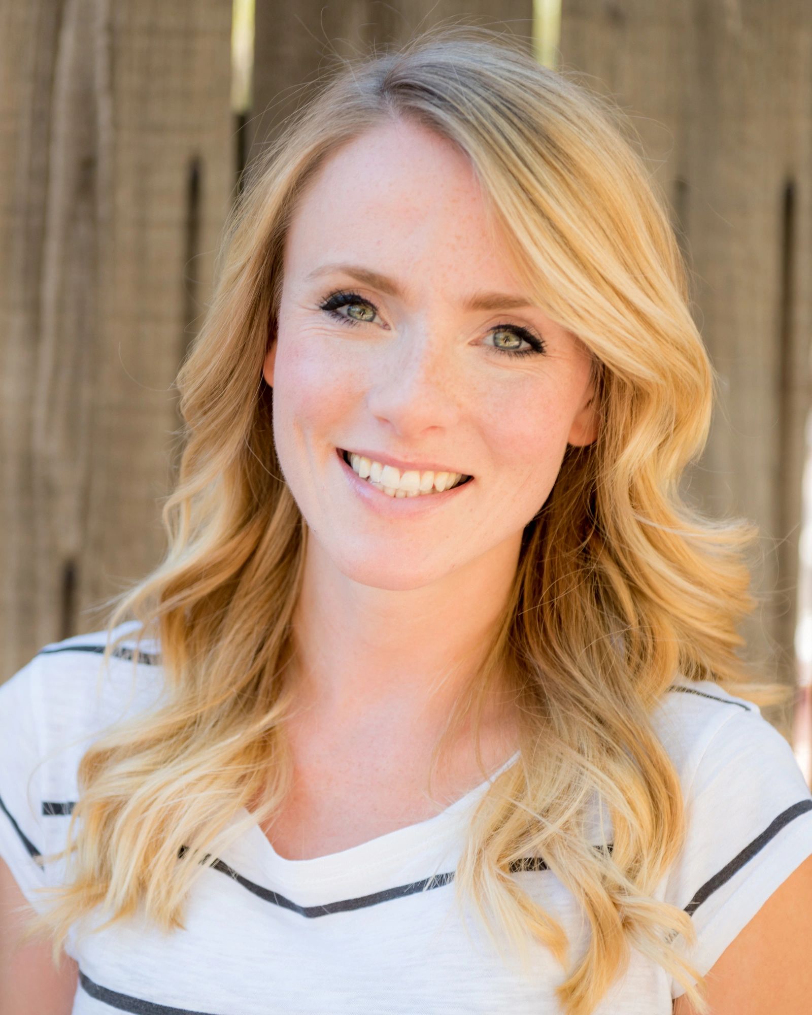 Lucie Fox's Instagram, Twitter & Facebook on IDCrawl