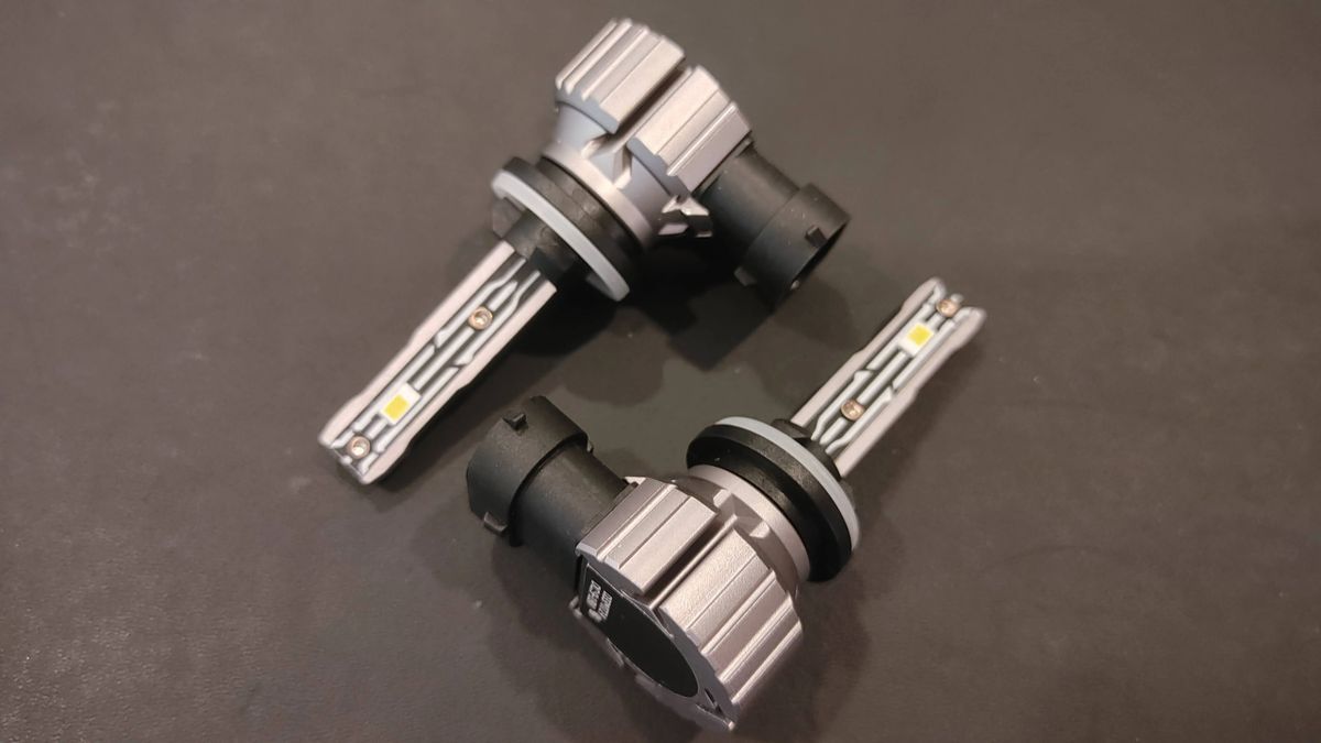 C5 Corvette LED Fog light E2 bulb upgrade.