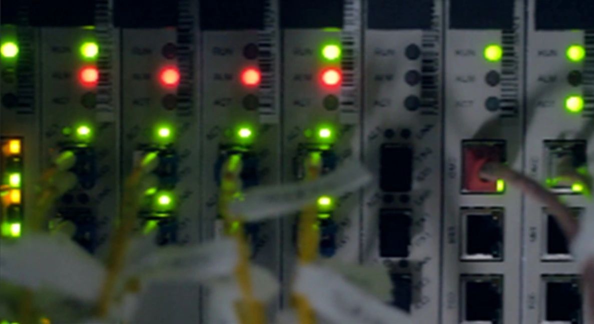 Uplink Communication Technologies - Voice and Data, Communications