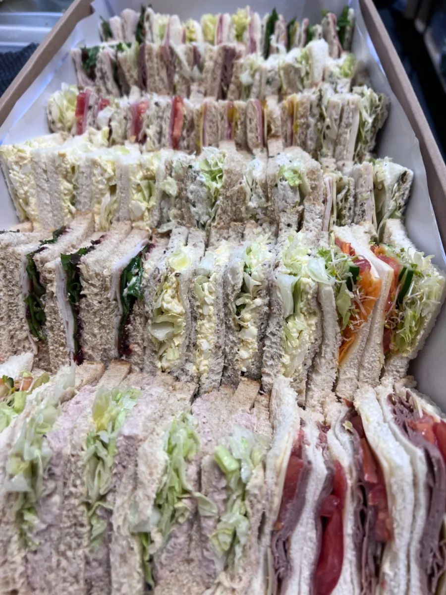 Point Sandwich Box - Large