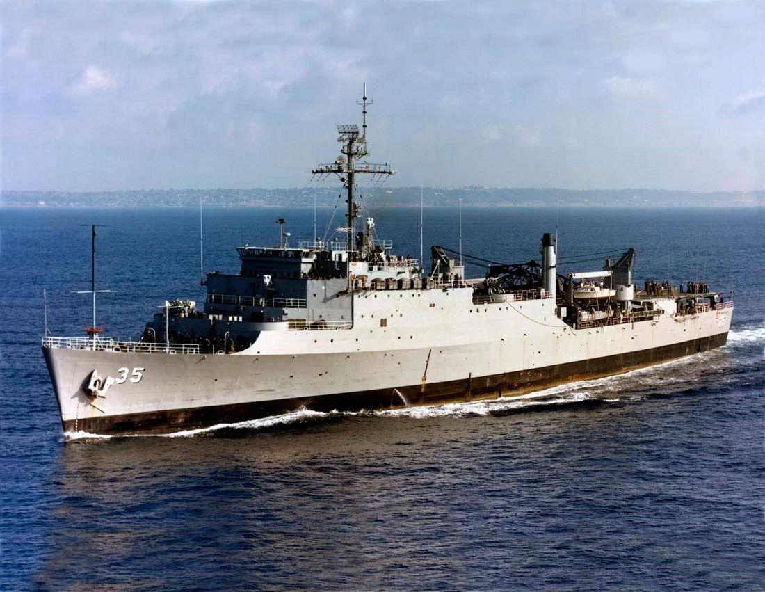 USS Monticello LSD35
