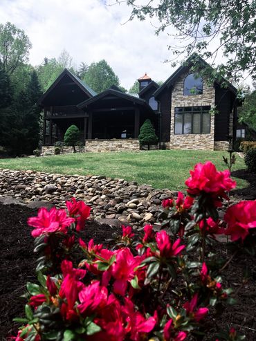 Rustic Luxury Getaways - Smoky Mountain Cabin Rentals