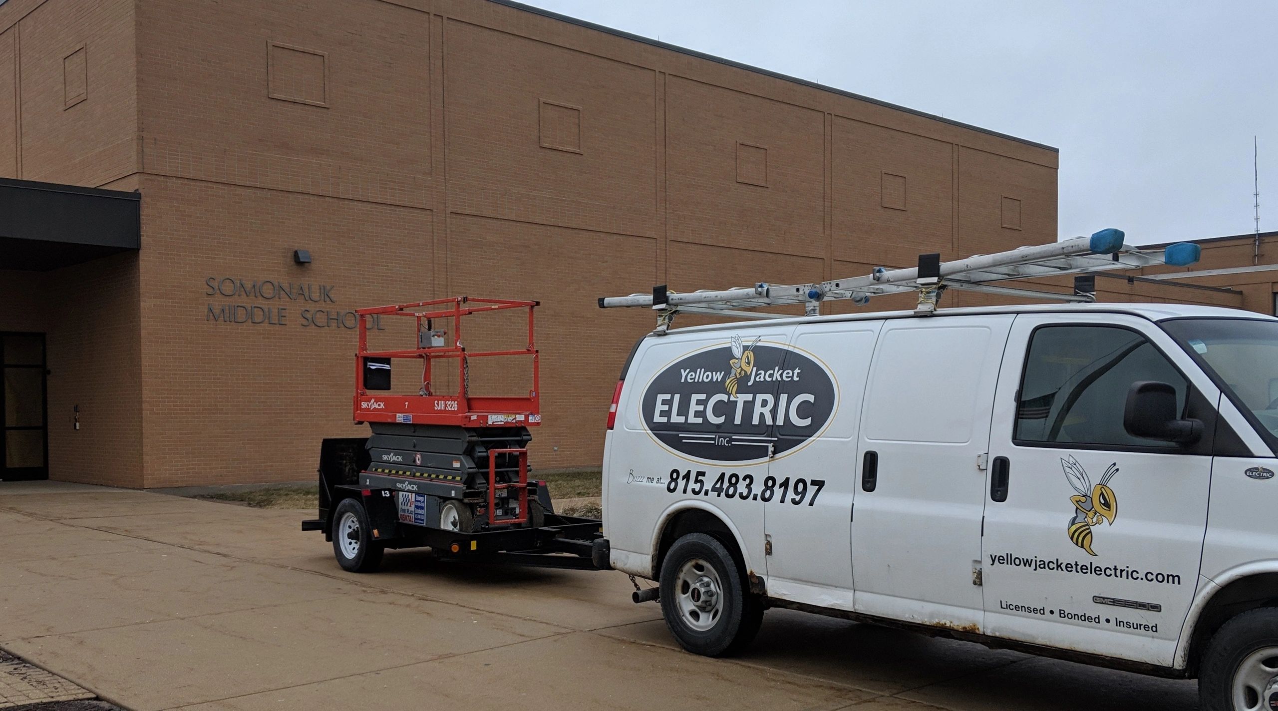 Yellow Jacket Electric Inc. - Electrician - Somonauk, Illinois