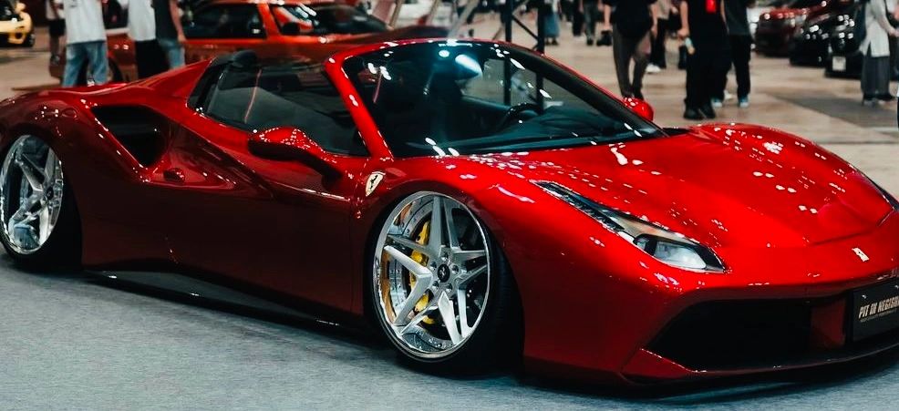 legendaryautocreations.com