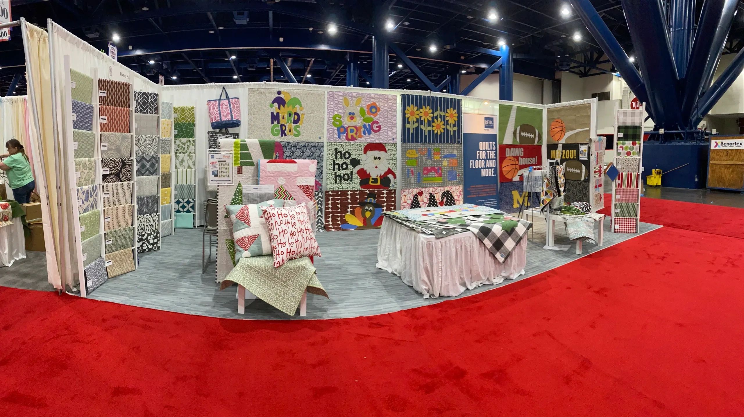 BEHG Designs-Quilts for the floor & MORE! / HandBEHG Felts