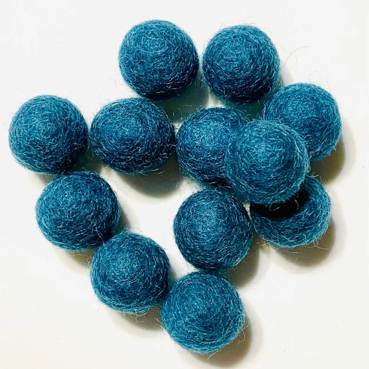 W-100PC Single Color Pack - STEEL Felt Balls
