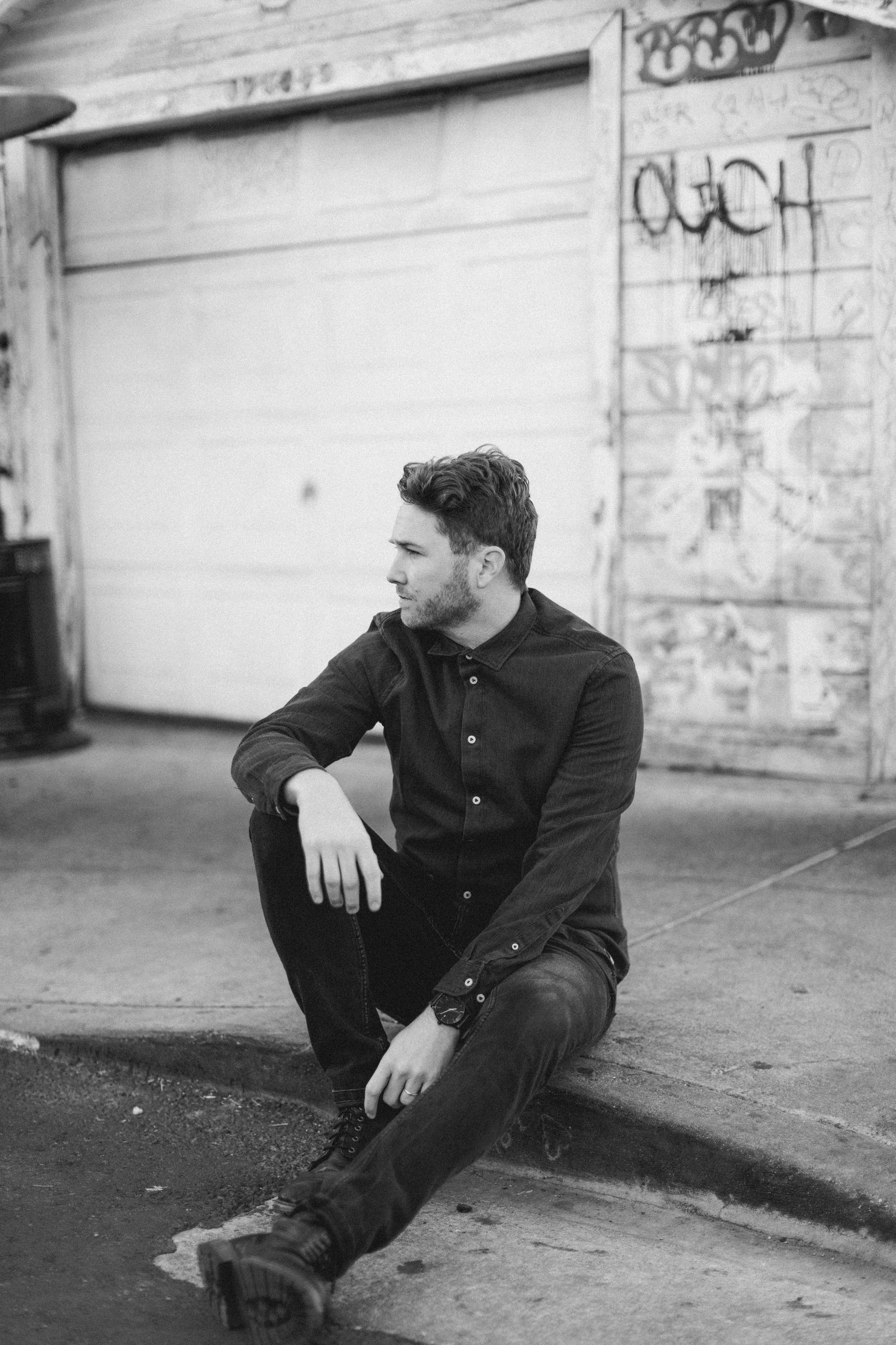 LukeWadeMusicOfficial.com