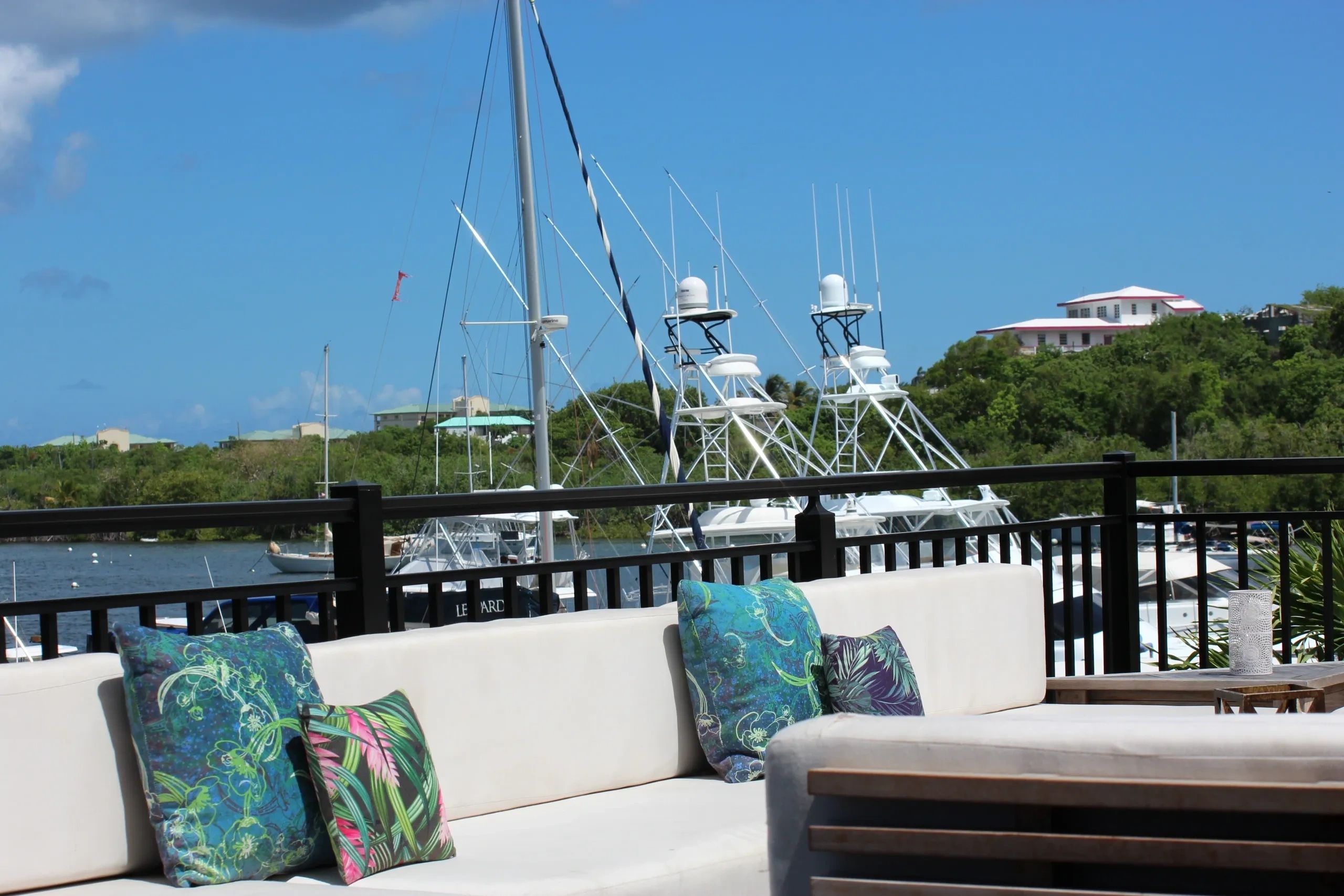 3 Palms - Restaurant, Seafood, Outdoor Dining