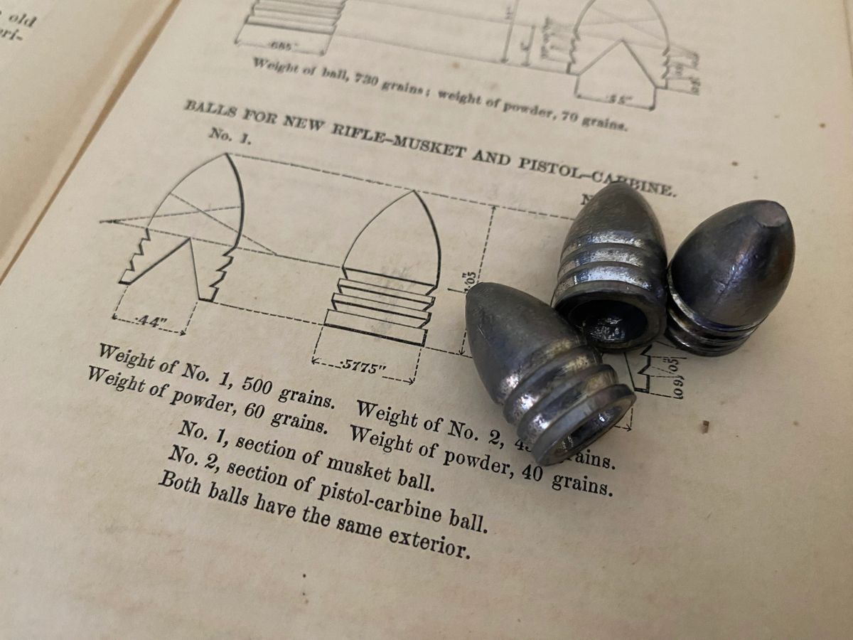 Minie balls, box of 36