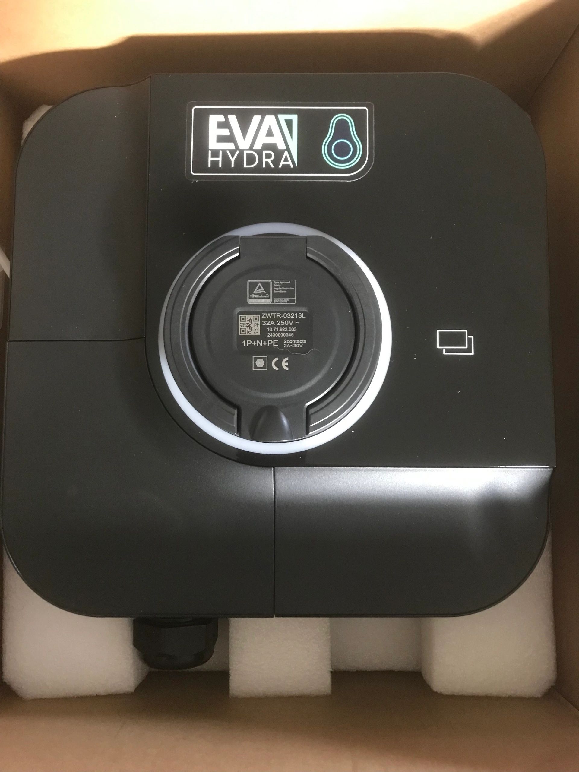 Power Up Your EV Journey with our 7kW Untethered Charger