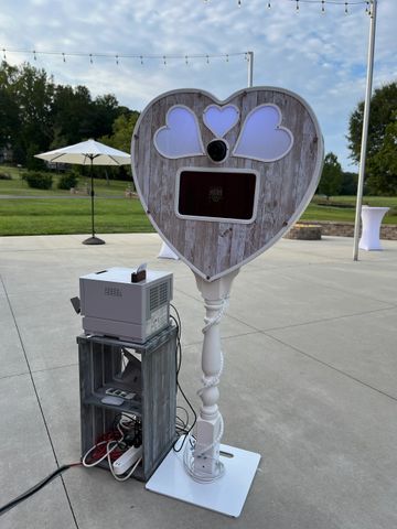 Carolinas PhotoBooths - Photobooth, Vogue Booth