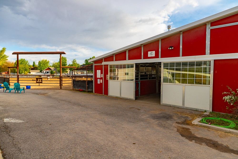 Gallop To Growth Stables - Horseback Riding, Horse Boarding Stable ...