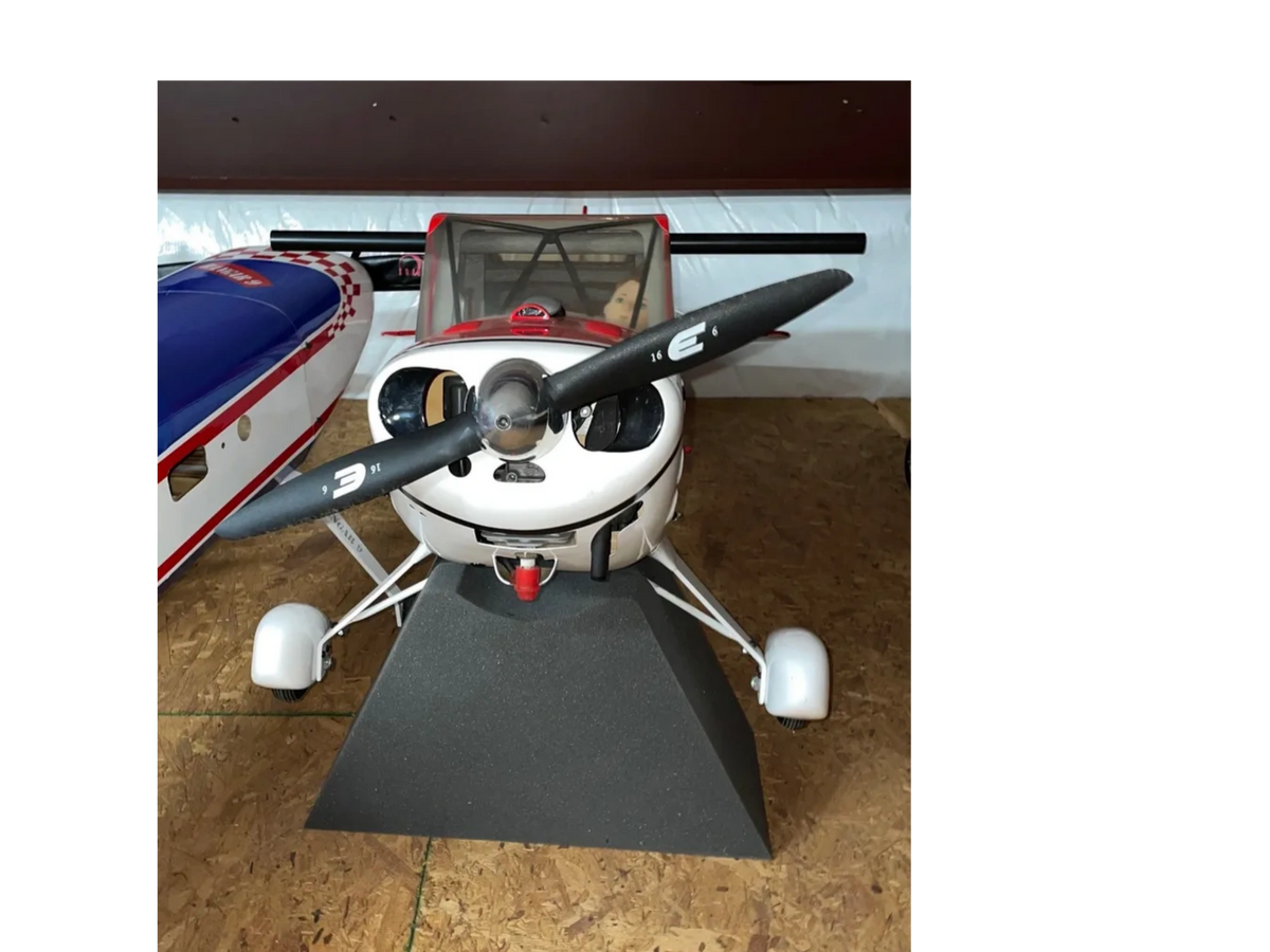 Aircraft Carrier Fixed Gear (Belly Rub)