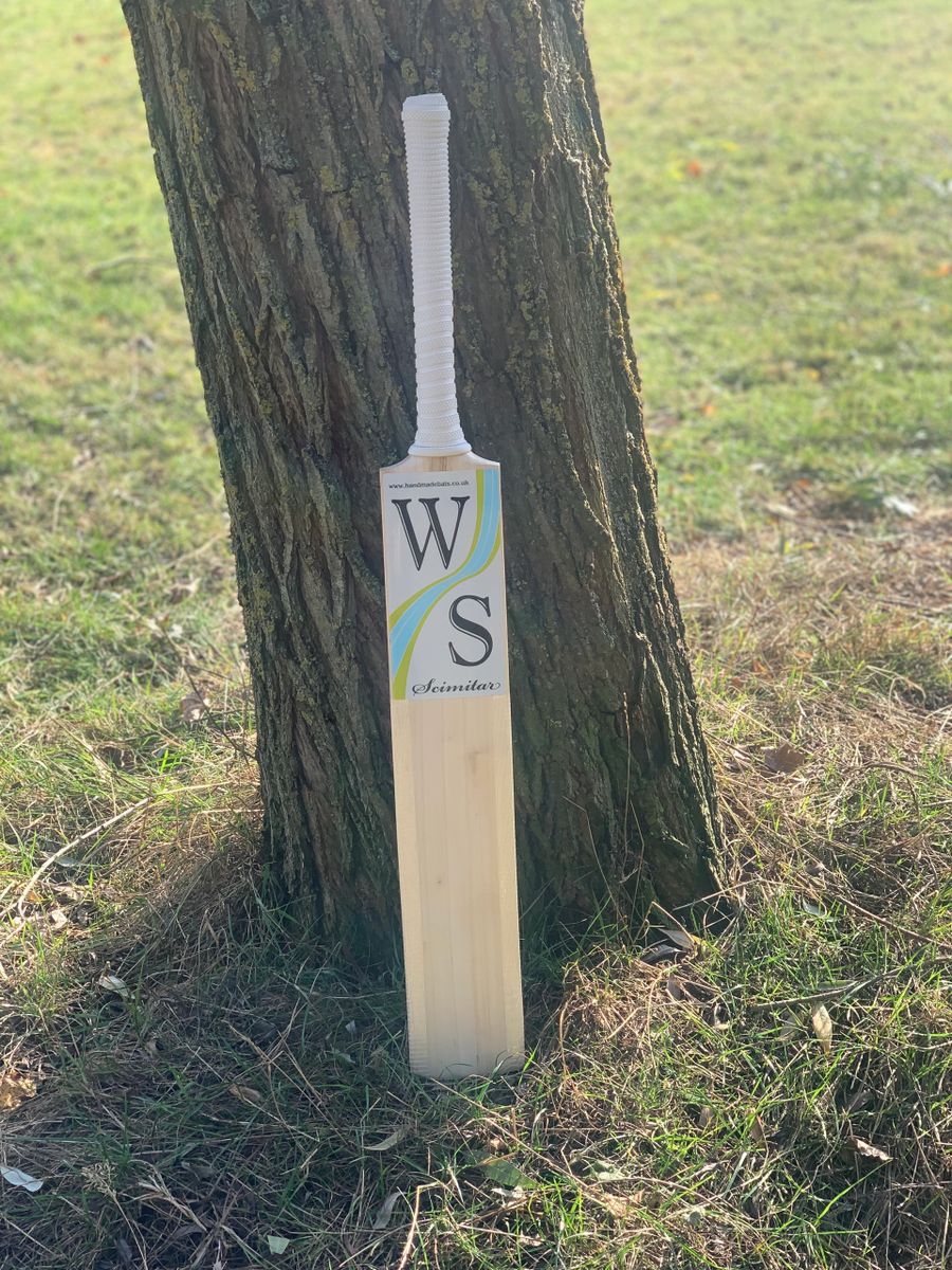 Scimitar - Junior cricket bat