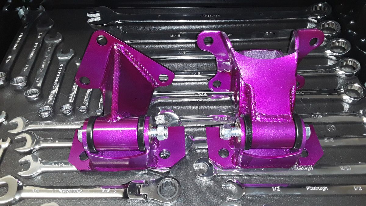 2nd Gen Tacoma/4th & 5th Gen 4runner/FJ Cruiser 4.0 V6 engine mount kit