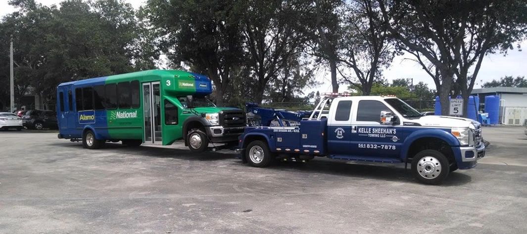 Kelle Sheehans Towing - Towing Service, Roadside Assistance