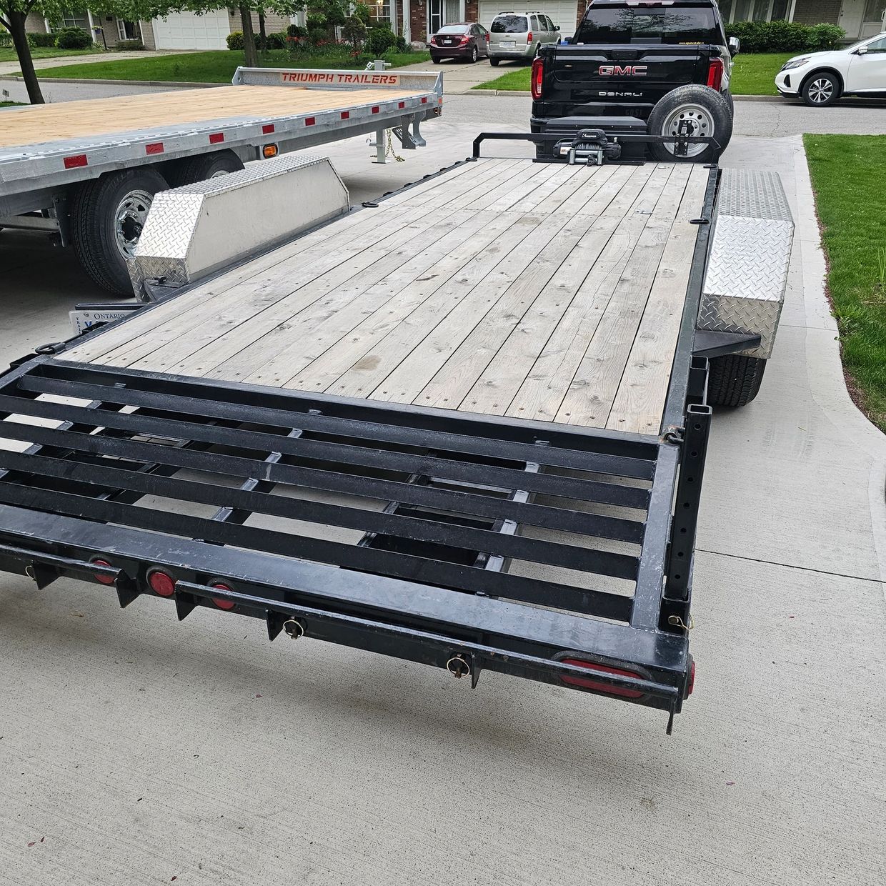 Trailer Rental Services | Signature Trailer Rentals