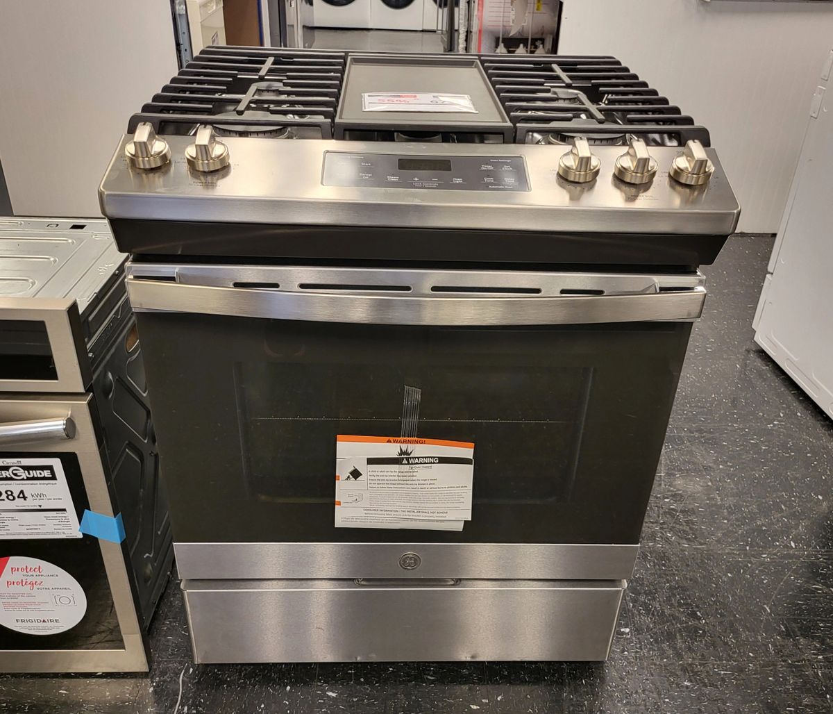 GE® 30" Slide-In Front Control Gas Range - JGSS66SELSS