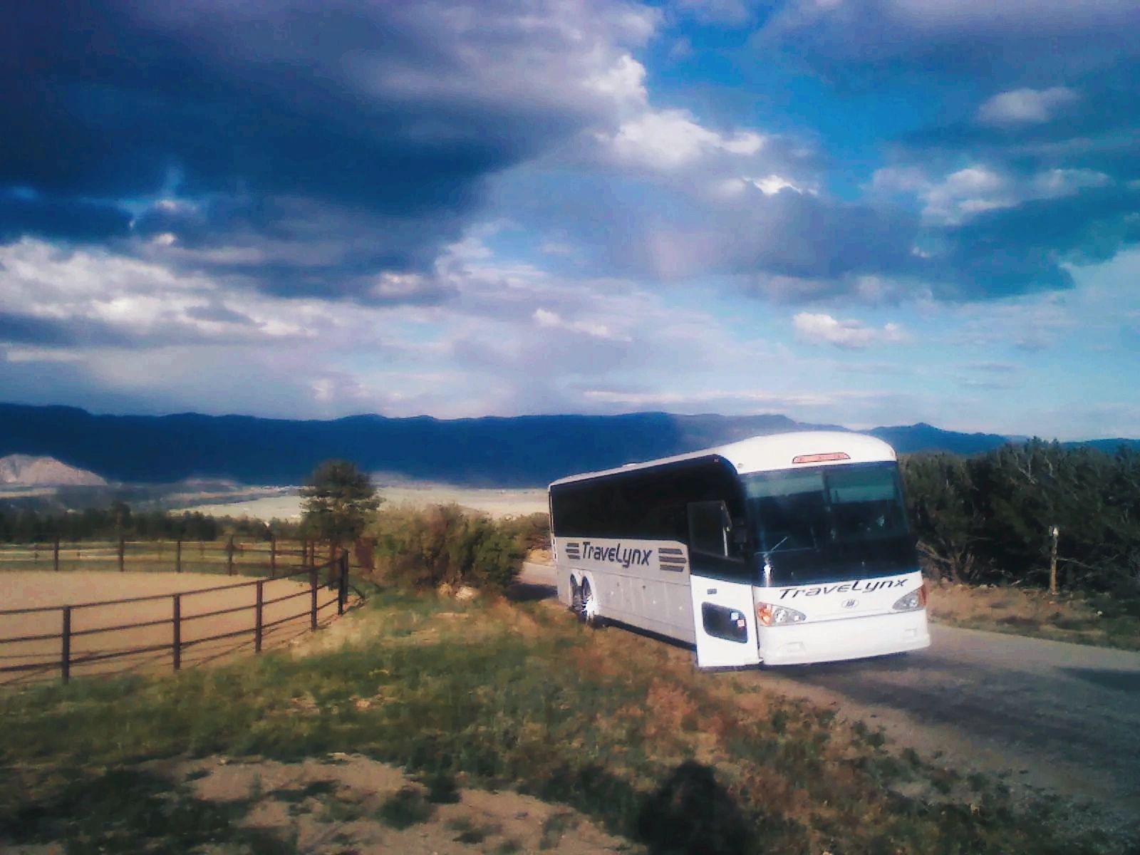 Discover the Convenience of Bus Charter Services with Travel Lynx