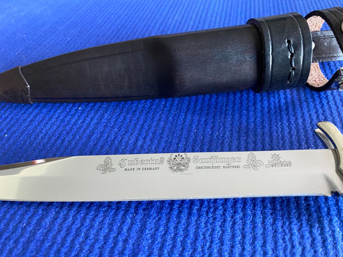 OUT OF STOCK Pig Stickers - Folding Bowie Knives In Stag Horn with holster