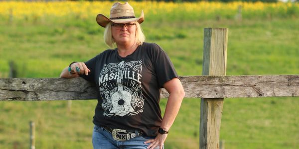 Julie Ponder, Dana Ingle - Pastures of Hope - Petersburg, Illinois