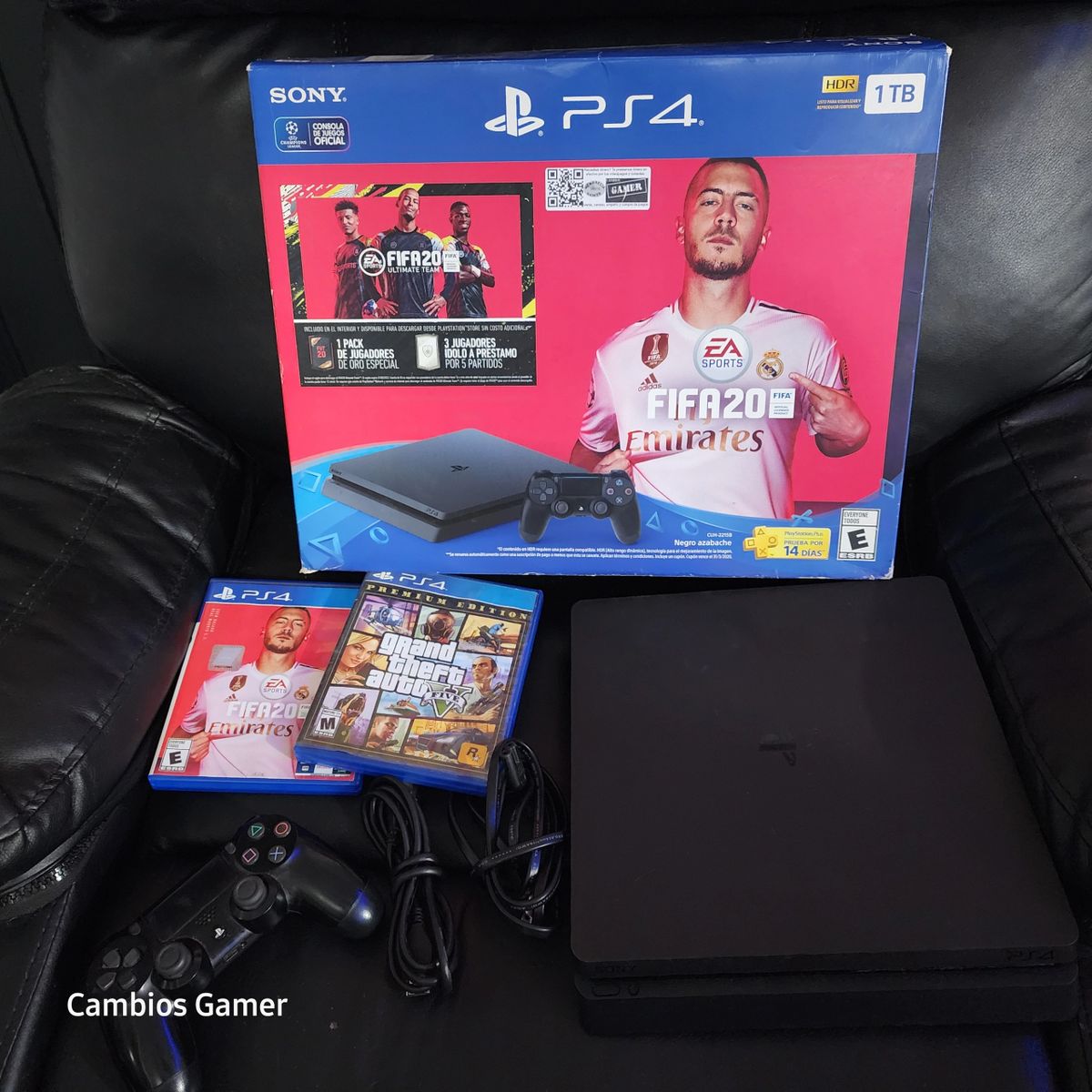 Consola Ps4 Slim 1 tera con 2 juegos usada