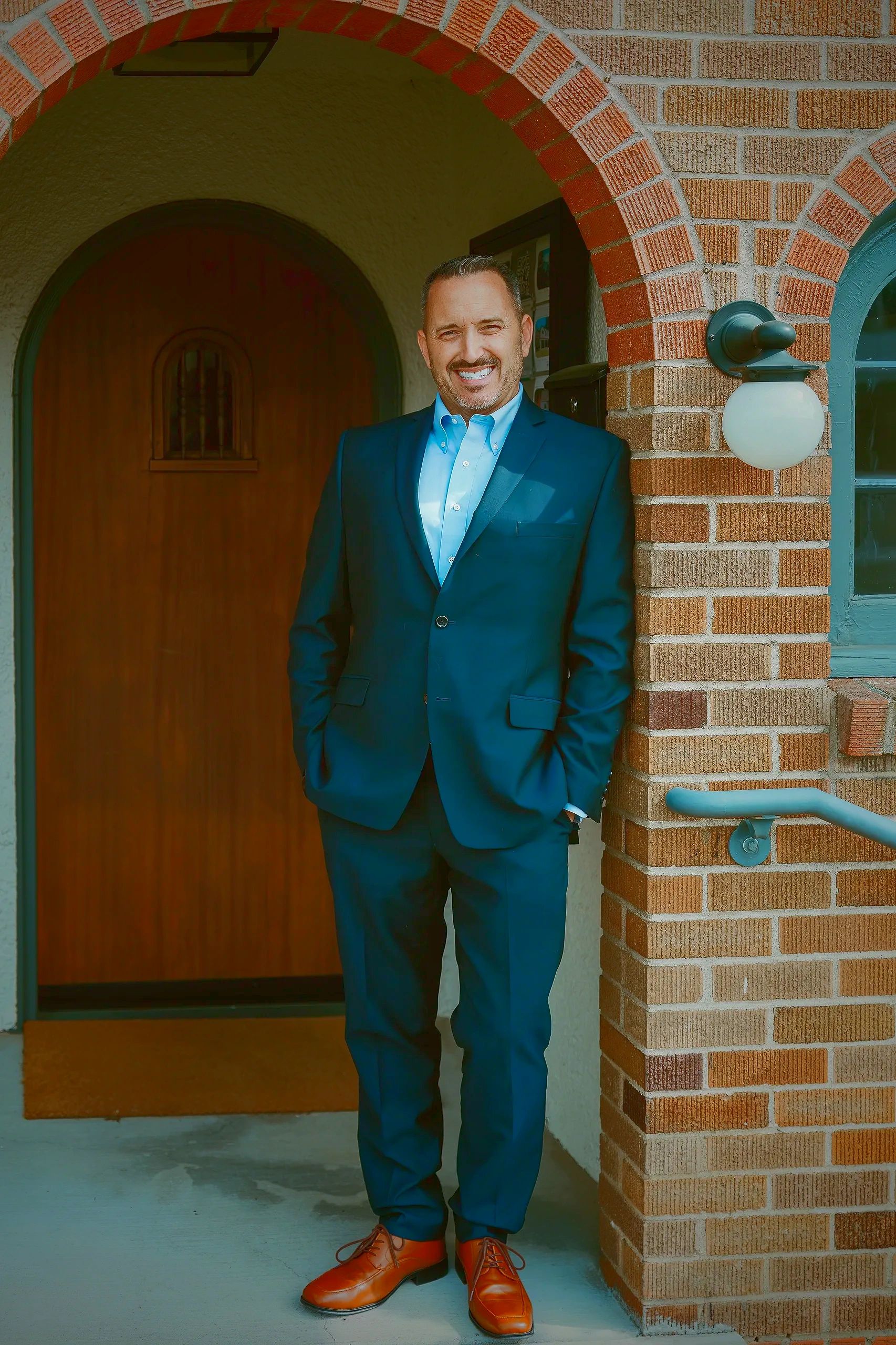 Expert Real Estate Broker Services | Jon Campbell Homes