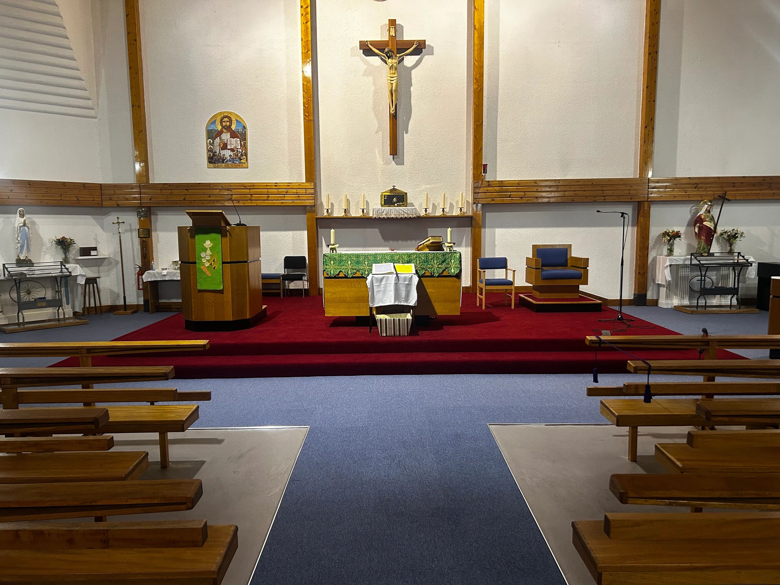 Our Lady and Saint Helen's Roman Catholic Church, Condorrat