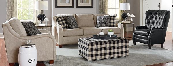 LIVING ROOM | daniels furniture